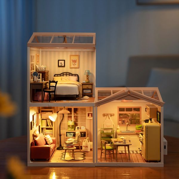 Plastic Miniature House - Rolife